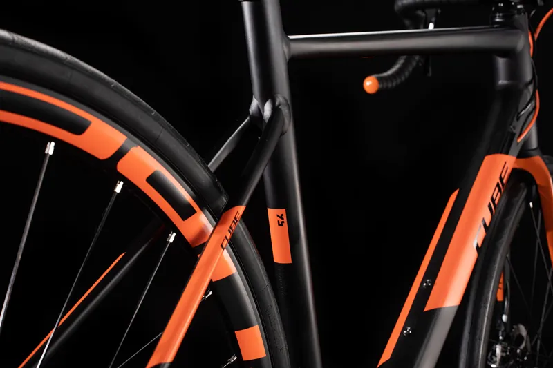 Cube Attain Pro 2020 Road Bike Black Orange
