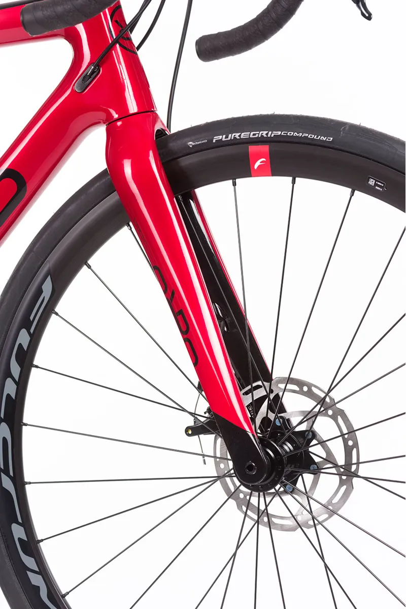 Orro Gold Evo 105/FSA R800 2023 Carbon Road Bike - Red/Black